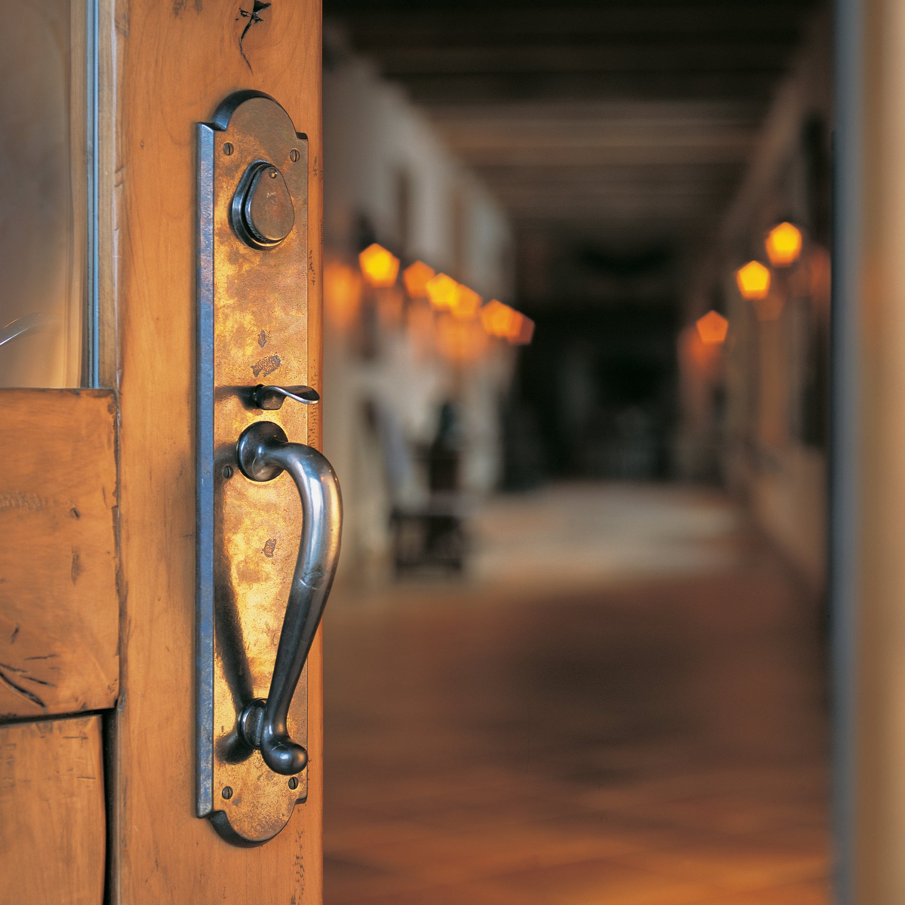 Discount Rocky Mountain Hardware - Cabinet Hardware